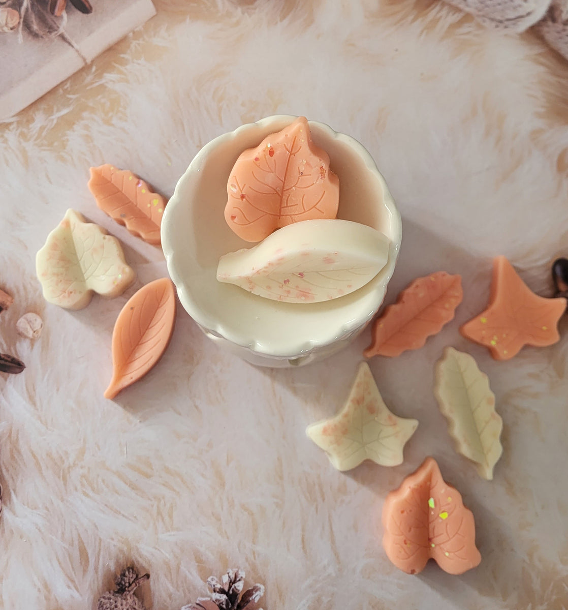 Autumn leaves wax melt shapes in the fragrance Amber Noir – cotton ...